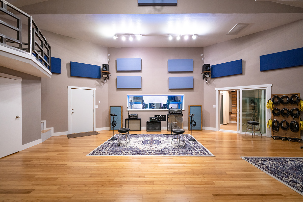 What are the Ideal Dimensions of a Recording Studio Live Room?